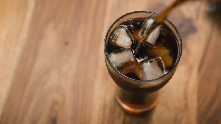 Fernet con Coca: un clásico argentino - Recetaly Fernet con Coca: un clásico argentino - Recetaly